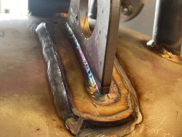 How to detect the cracks while pressure vessels inspection? - Arotec